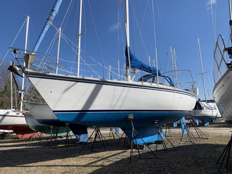 1987 Hunter 40 — For Sale — Sailboat Guide