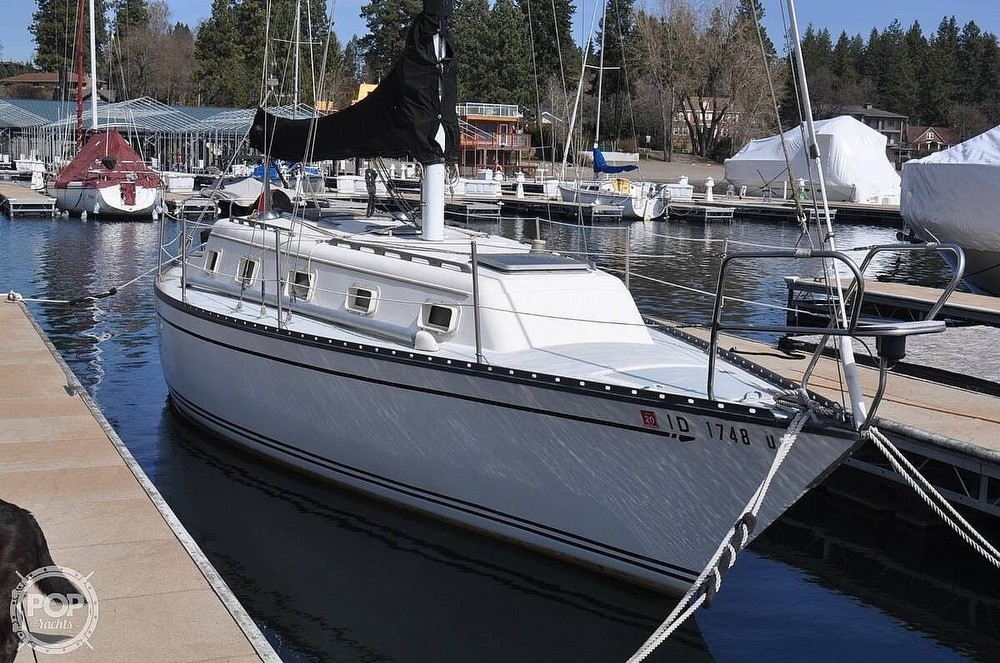 1980 Hunter 33 — For Sale — Sailboat Guide