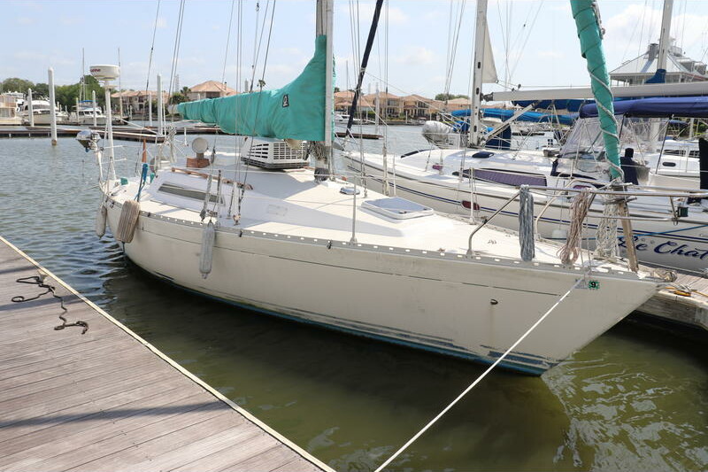 1985 Sigma 33 OOD — For Sale — Sailboat Guide