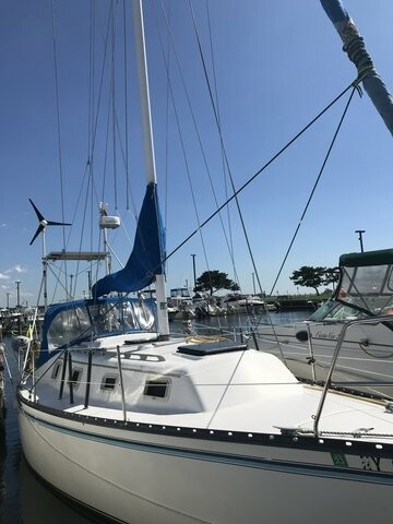 1982 Hunter 30 — For Sale — Sailboat Guide