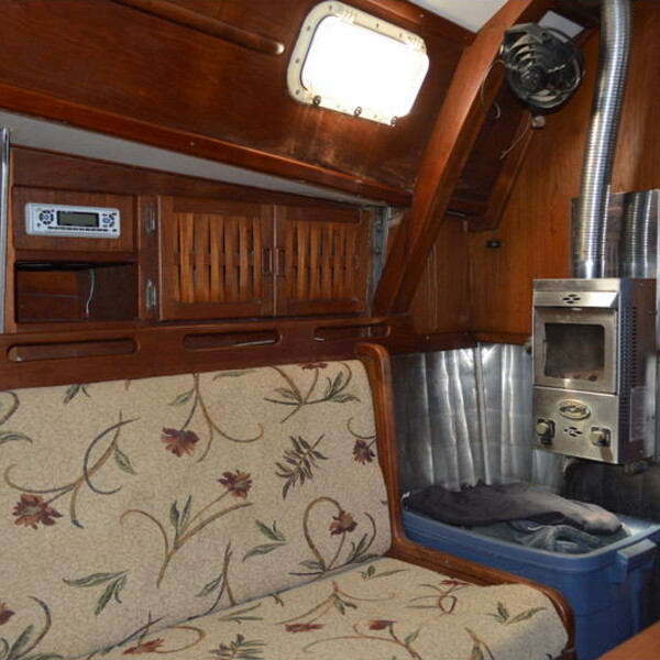 1985 Philbrooks Fast Passage — For Sale — Sailboat Guide