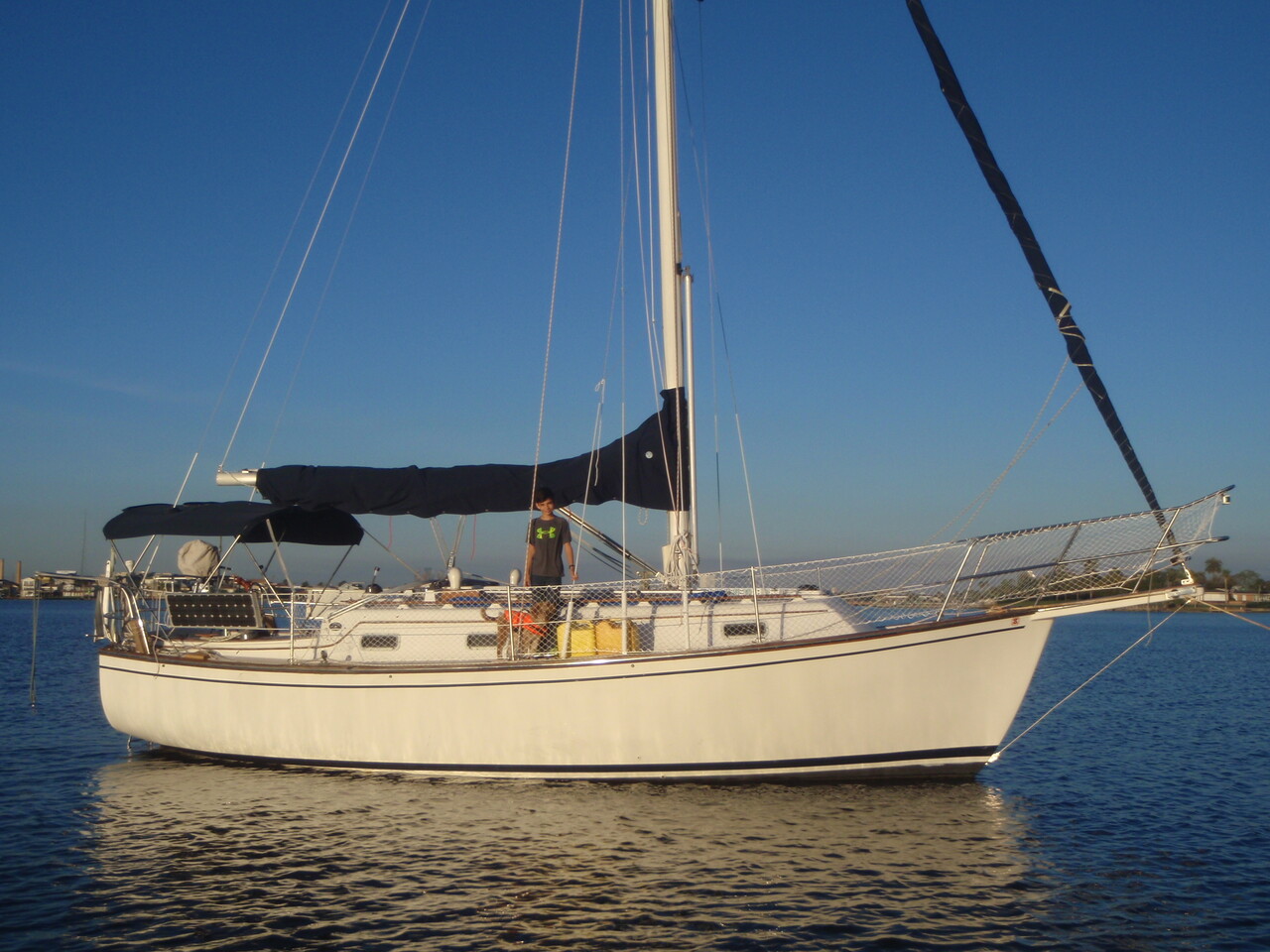 1984 Island Packet 31 — For Sale — Sailboat Guide