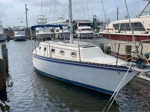 1980 Hunter 33 — For Sale — Sailboat Guide