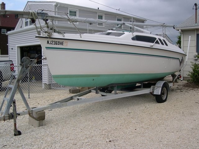 1993 Hunter 23.5 — For Sale — Sailboat Guide