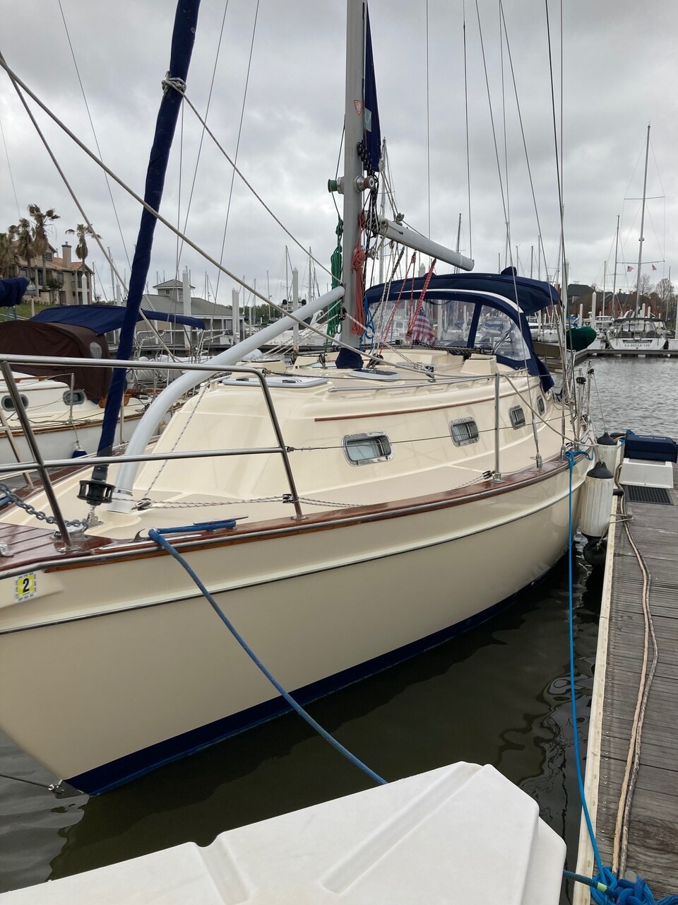 2000 Island Packet 320 — For Sale — Sailboat Guide