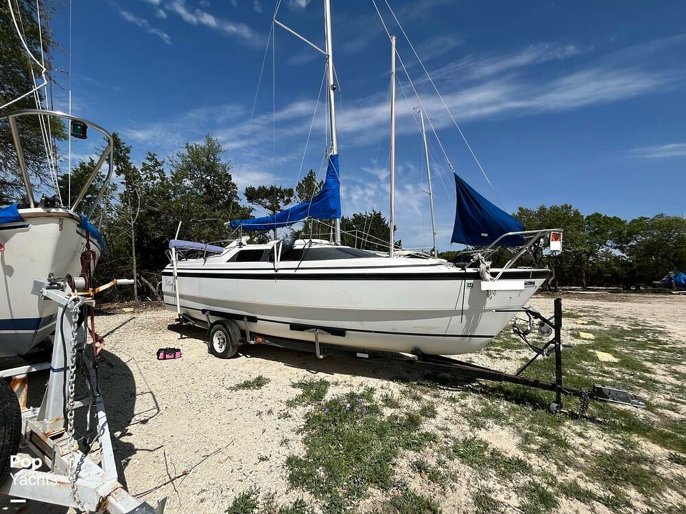 2000 MacGregor 26X — For Sale — Sailboat Guide