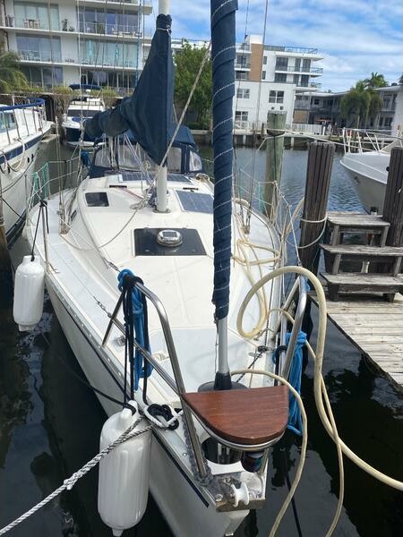 1990 Hunter hunter 30 — For Sale — Sailboat Guide