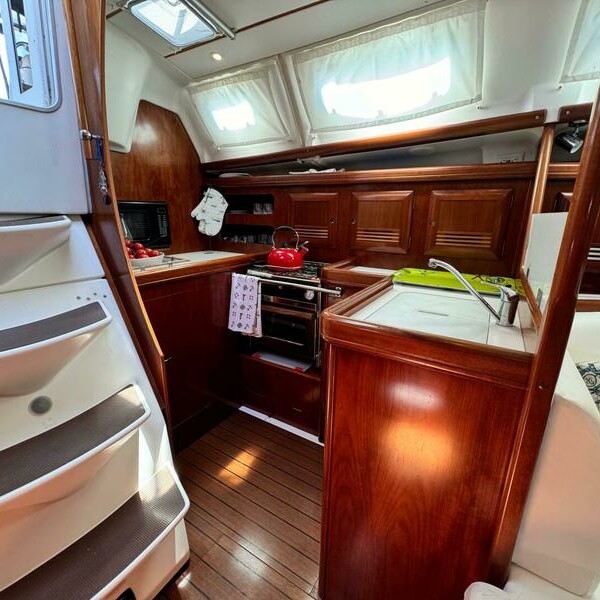 2007 beneteau 393 — For Sale — Sailboat Guide