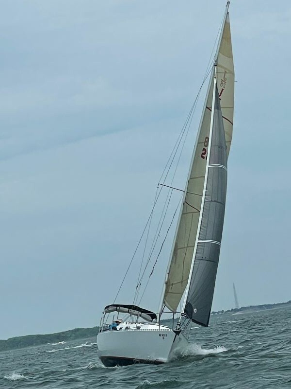 1987 J boats J28 — For Sale — Sailboat Guide