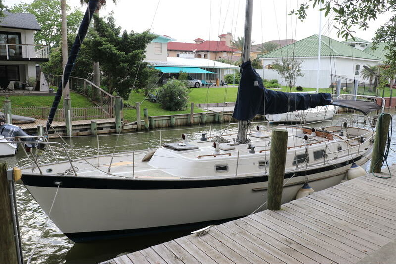 1982 CT 44 — For Sale — Sailboat Guide