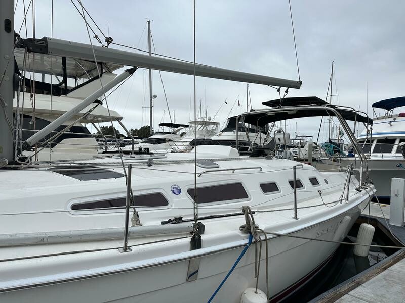 2005 Hunter 38 — For Sale — Sailboat Guide