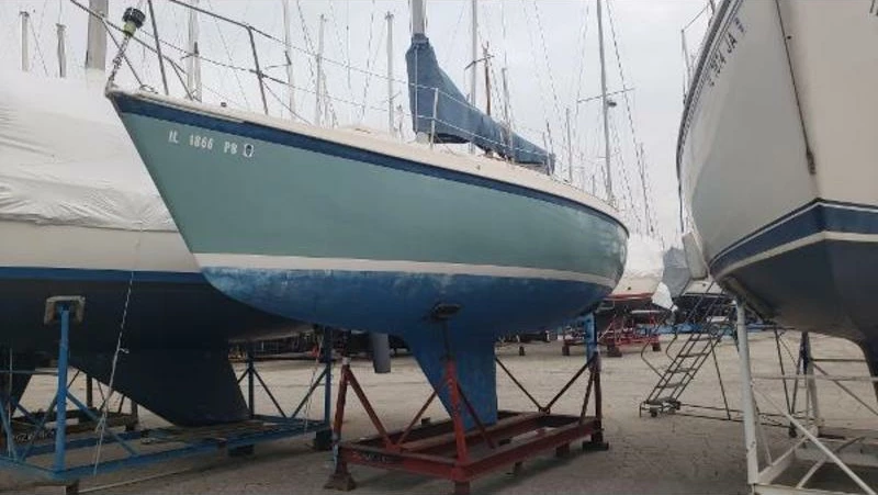 1980 Pearson 28 — For Sale — Sailboat Guide