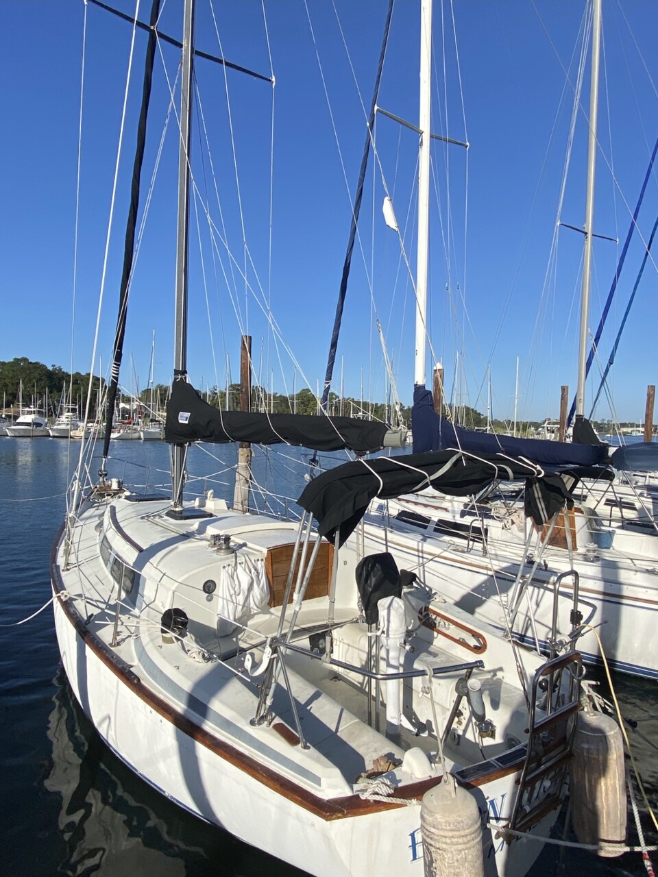 1978 Pearson 323 — For Sale — Sailboat Guide