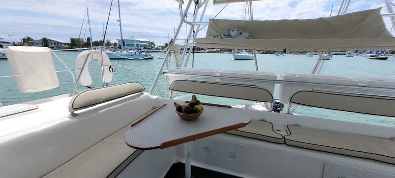 2004 Manta Catamarans Manta 42 Mk II — For Sale — Sailboat Guide