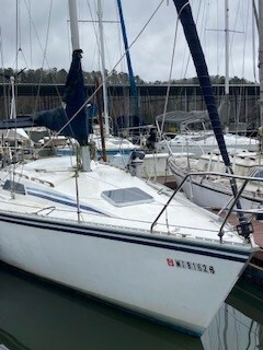 1986 Hunter 28.5 — For Sale — Sailboat Guide