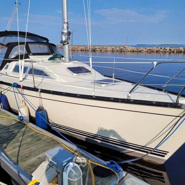 1987 Mirage 29 — For Sale — Sailboat Guide