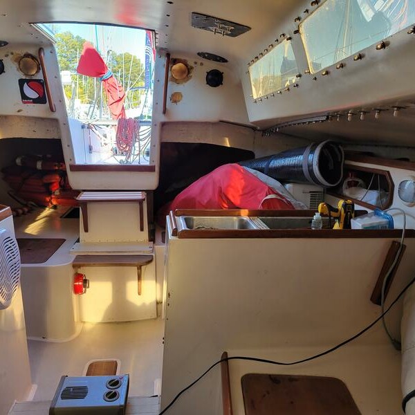 1986 Soverel 33 — For Sale — Sailboat Guide