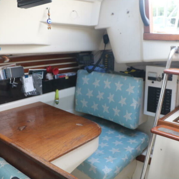 1978 Pearson 323 — For Sale — Sailboat Guide