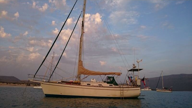 1990 Island Packet IP38 — For Sale — Sailboat Guide