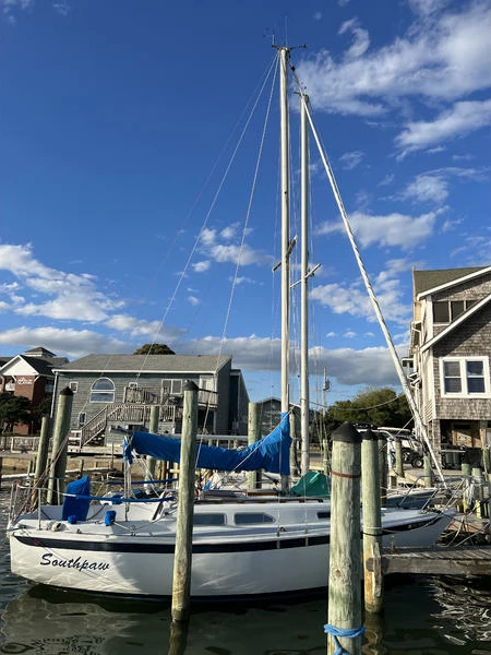 1977 Ericson 27 — For Sale — Sailboat Guide