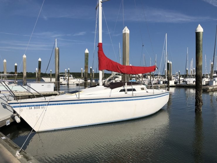 1985 Hunter 28.5 — For Sale — Sailboat Guide