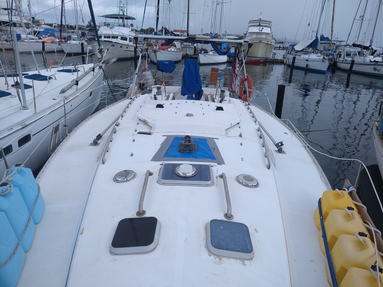 1984 Hunter Legend 40 — For Sale — Sailboat Guide