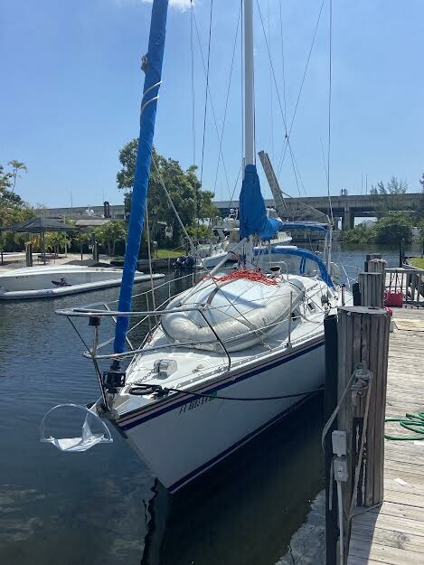 1984 Hunter 34 — For Sale — Sailboat Guide