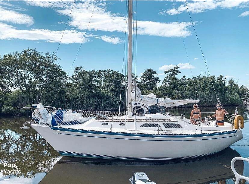 1977 Islander 32 — For Sale — Sailboat Guide