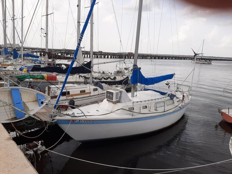 1968 CAL 34 — For Sale — Sailboat Guide