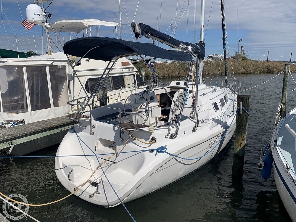 2000 Hunter 290 — For Sale — Sailboat Guide