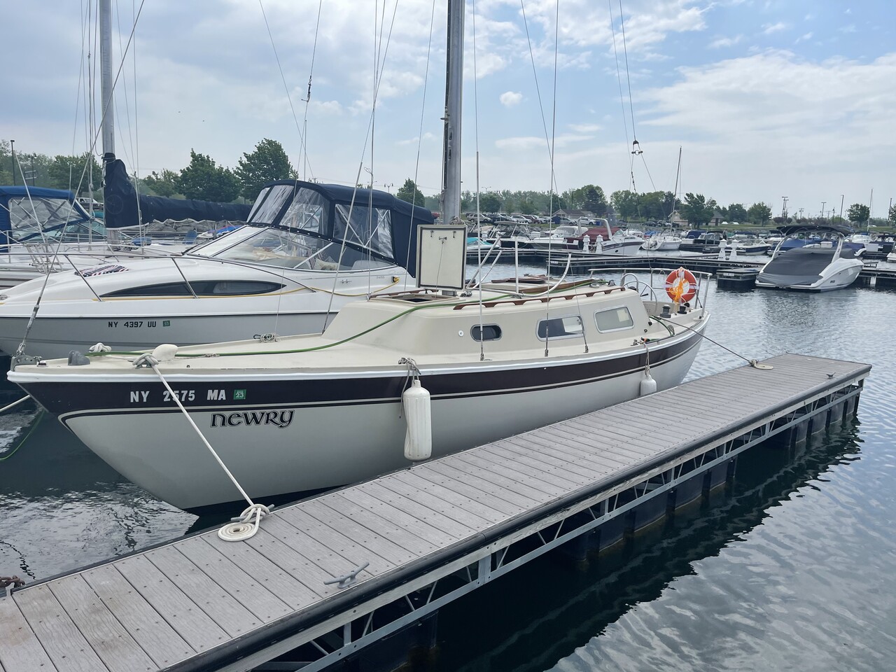 1972 JENSEN CAL-29 — For Sale — Sailboat Guide