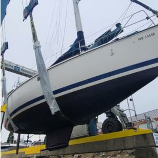 Hunter 36 Vision — Sailboat Guide