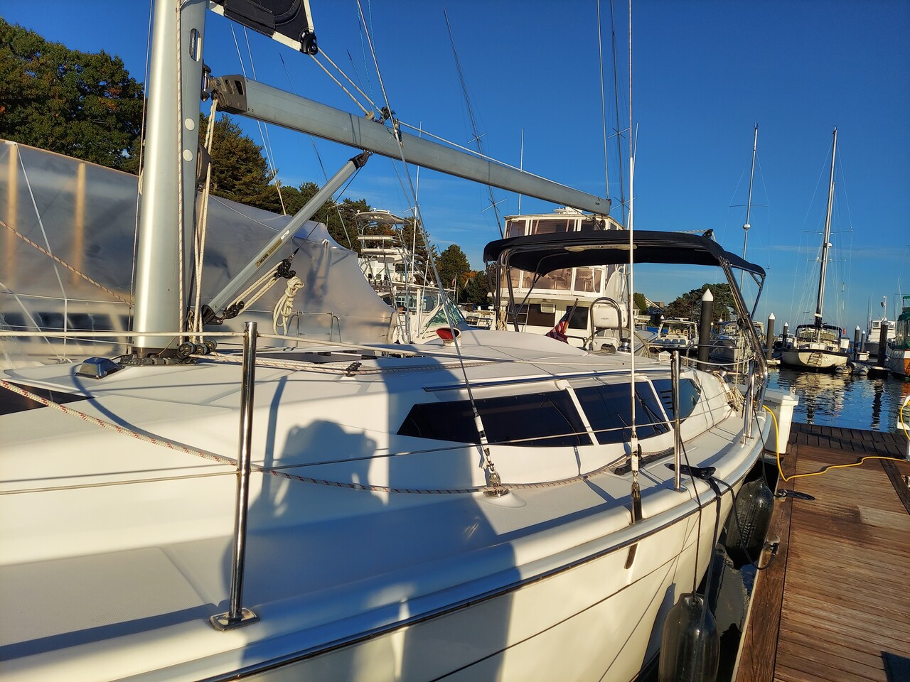 2014 Hunter 33E — For Sale — Sailboat Guide