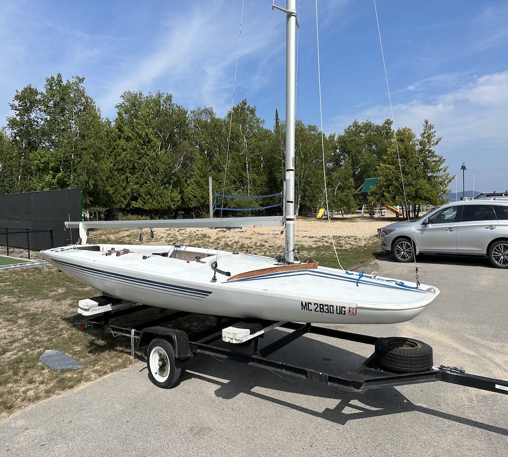 1989 Johnson C-Scow — For Sale — Sailboat Guide