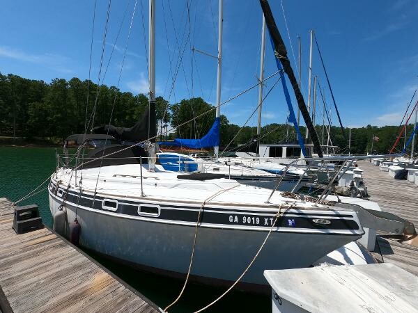 1979 Morgan Out Island 33 — For Sale — Sailboat Guide
